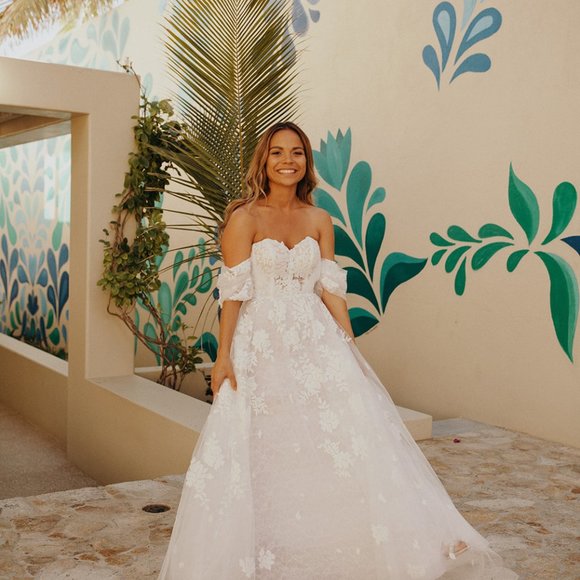 Francesca Miranda | Dresses | Francesca Miranda Loretta Wedding Dress ...